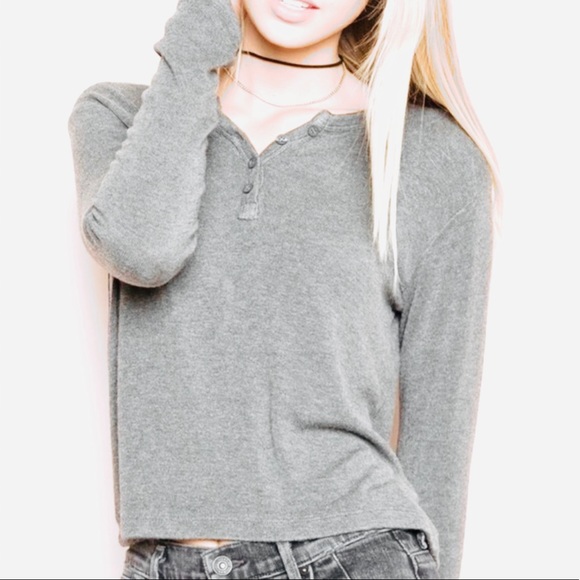 Brandy Melville | Tops | John Gault Brandy Melville Callen Longsleeve ...